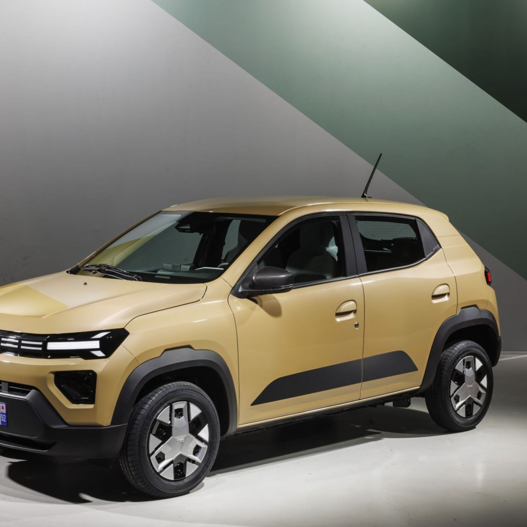 Dacia spring price store