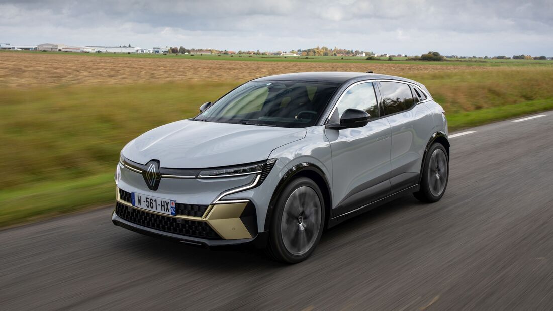 2022 renault megane store
