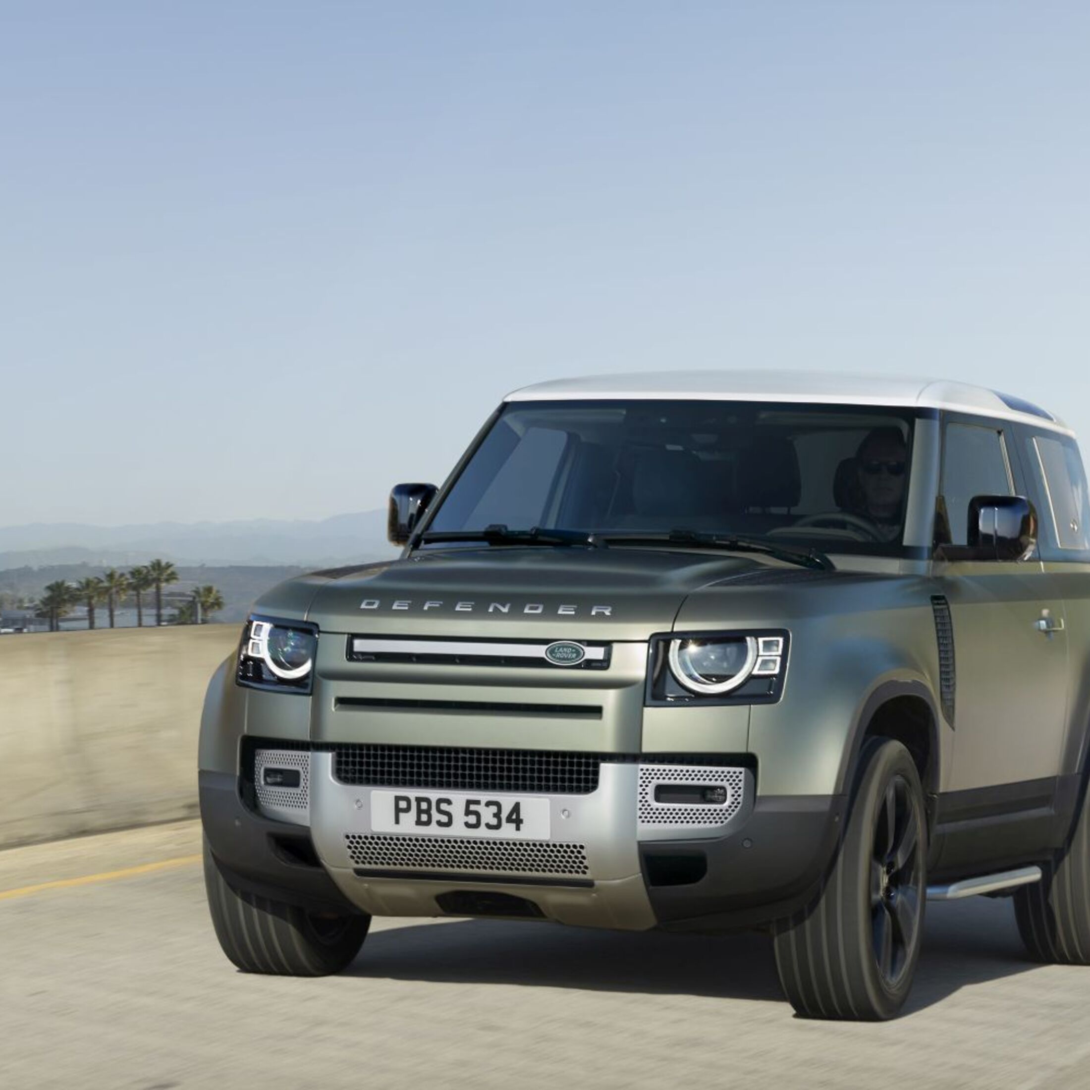 Land Rover Defender Einer fur die hartesten Aufgaben firmenauto